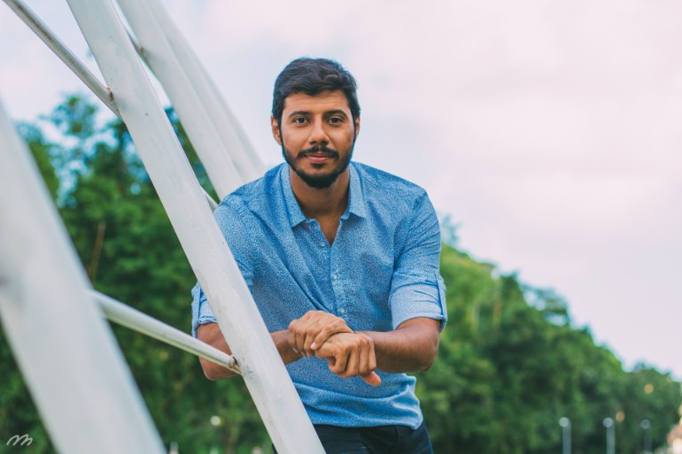 Daniel Farias, poeta e ator, lança seu segundo livro