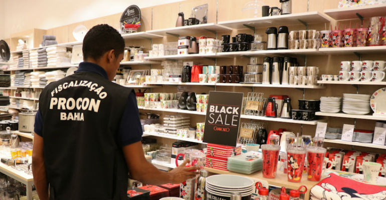 Procon-BA inicia fiscalização em Salvador para a Black Friday