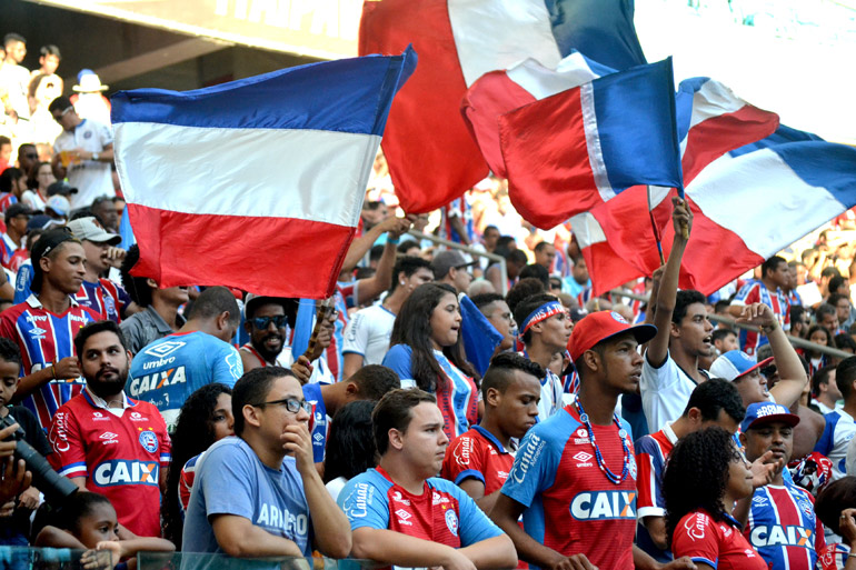 Bahia faz gol no último minuto e derrota o Santos na Fonte Nova