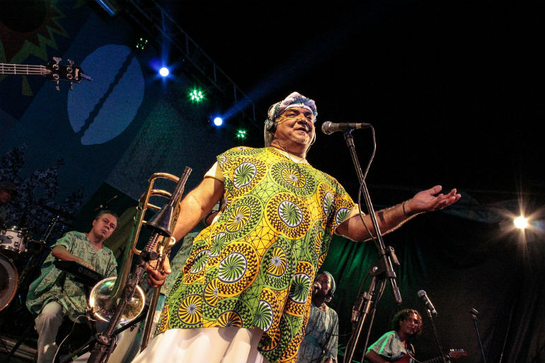 Axé, afro, samba e forró agitam largos do Pelourinho