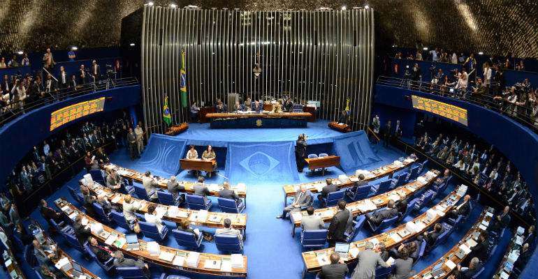 Proposta diminui de 81 para 54 o número de senadores