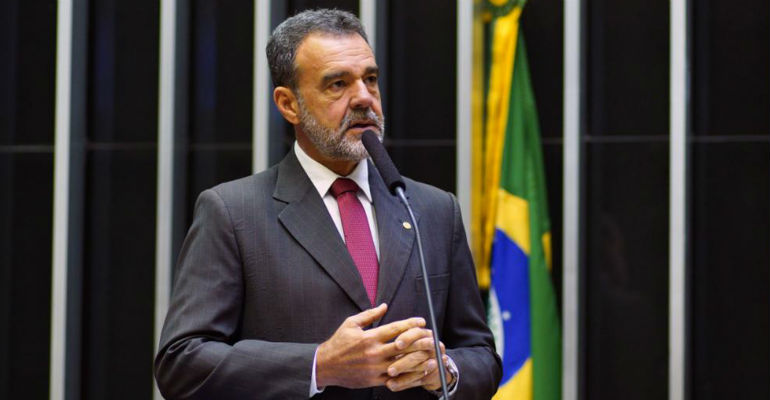 Deputado Daniel Almeida considera "intolerável" cortar recursos do ...